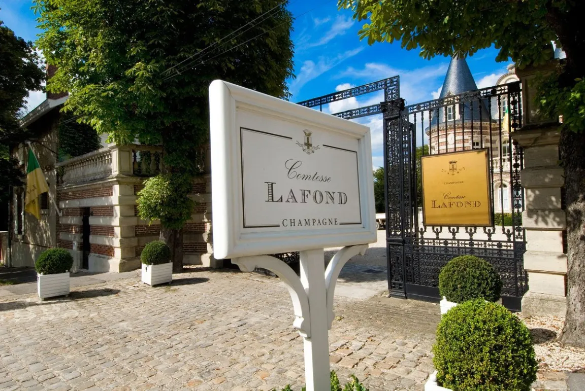 Chateau Comtesse Lafond ️ Champagne Booking - Tarifs 2026