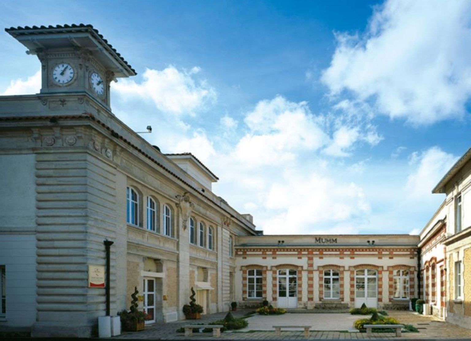 Mumm Champagne Tour | Availability & prices 2025