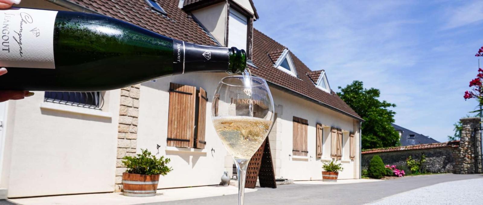 Champagne Jeangout - Visite de cave et dégustation